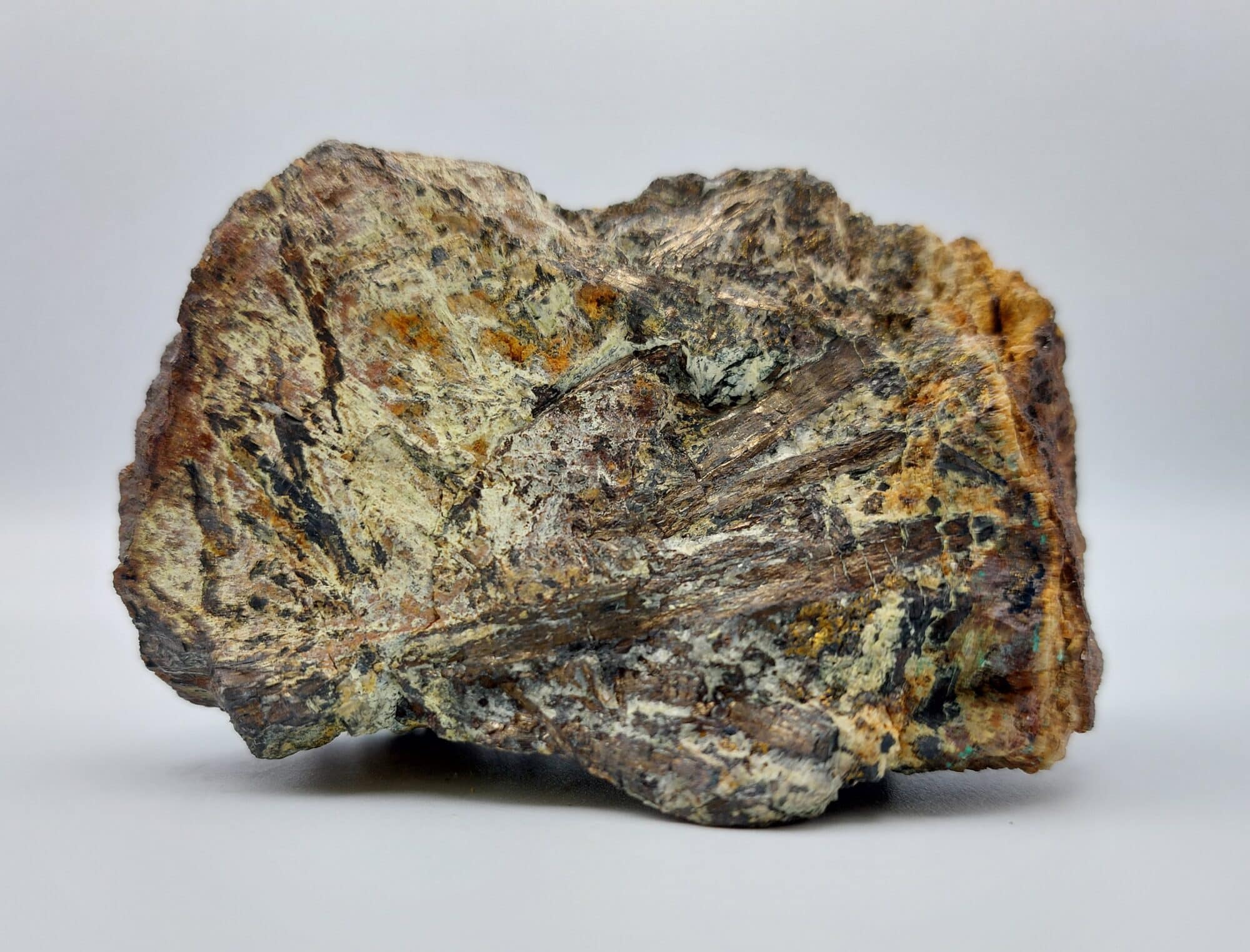 Bismuthinite, Pulacayo, Uyuni, Bolivia.