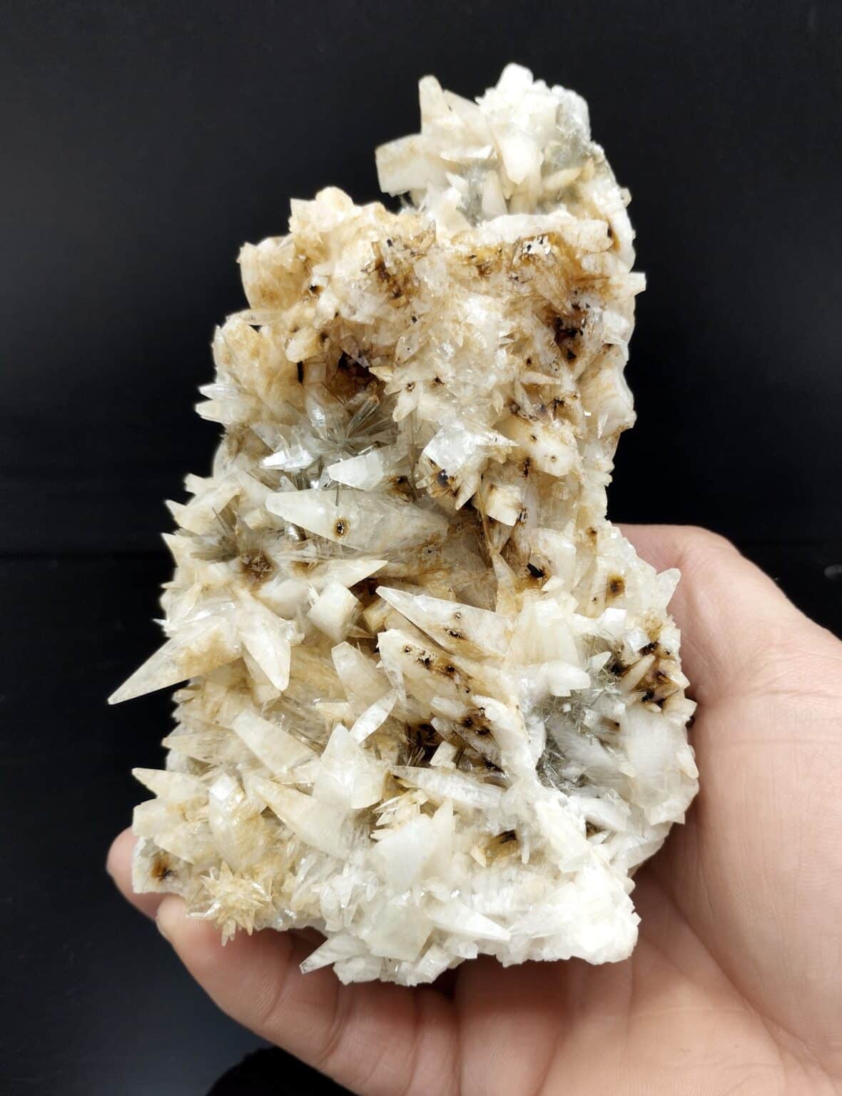Prehnite and Pectolite, Jeffrey Mine, Asbestos, Quebec, Canada.