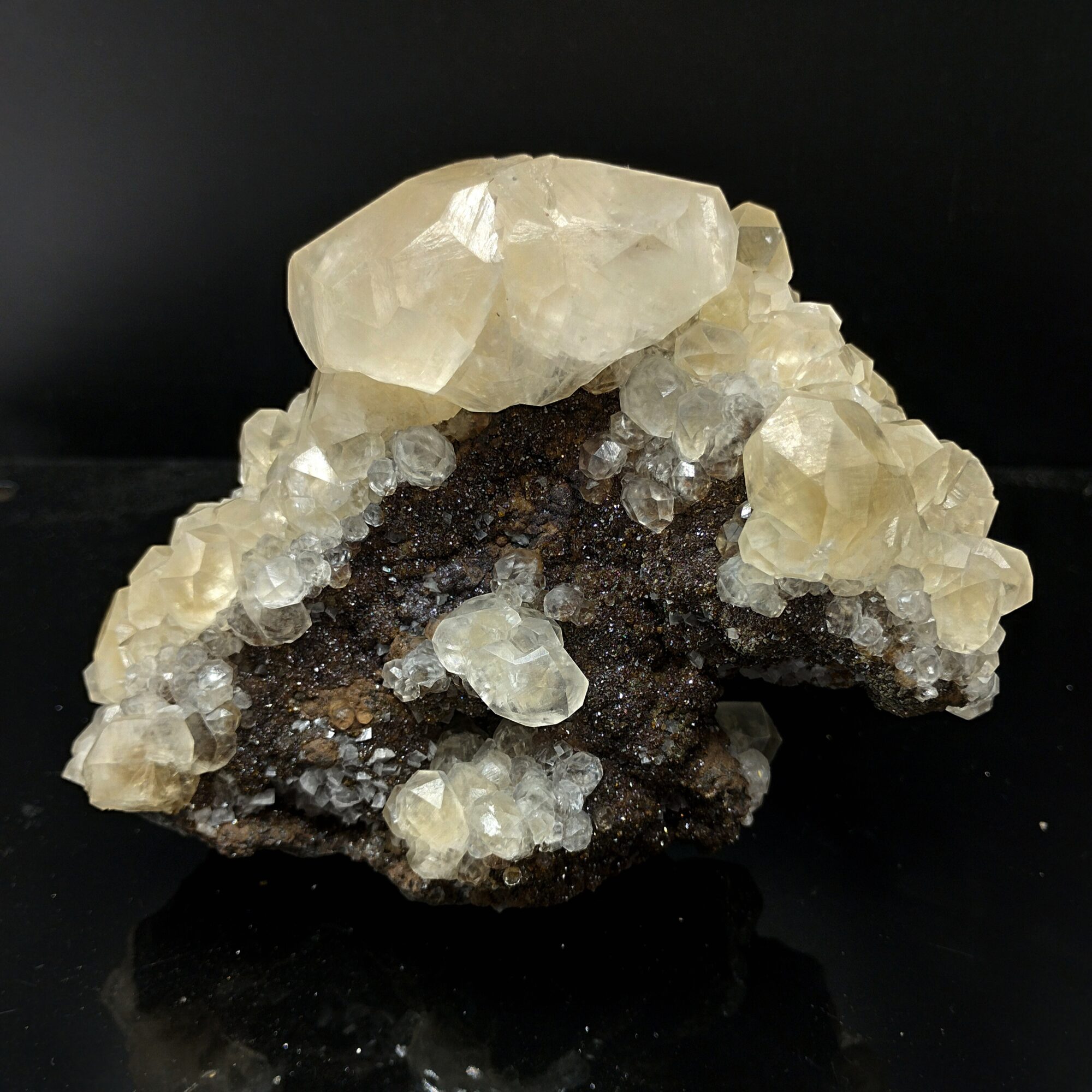 Calcite, Sphalerite and Dolomite, Trèves, Gard.